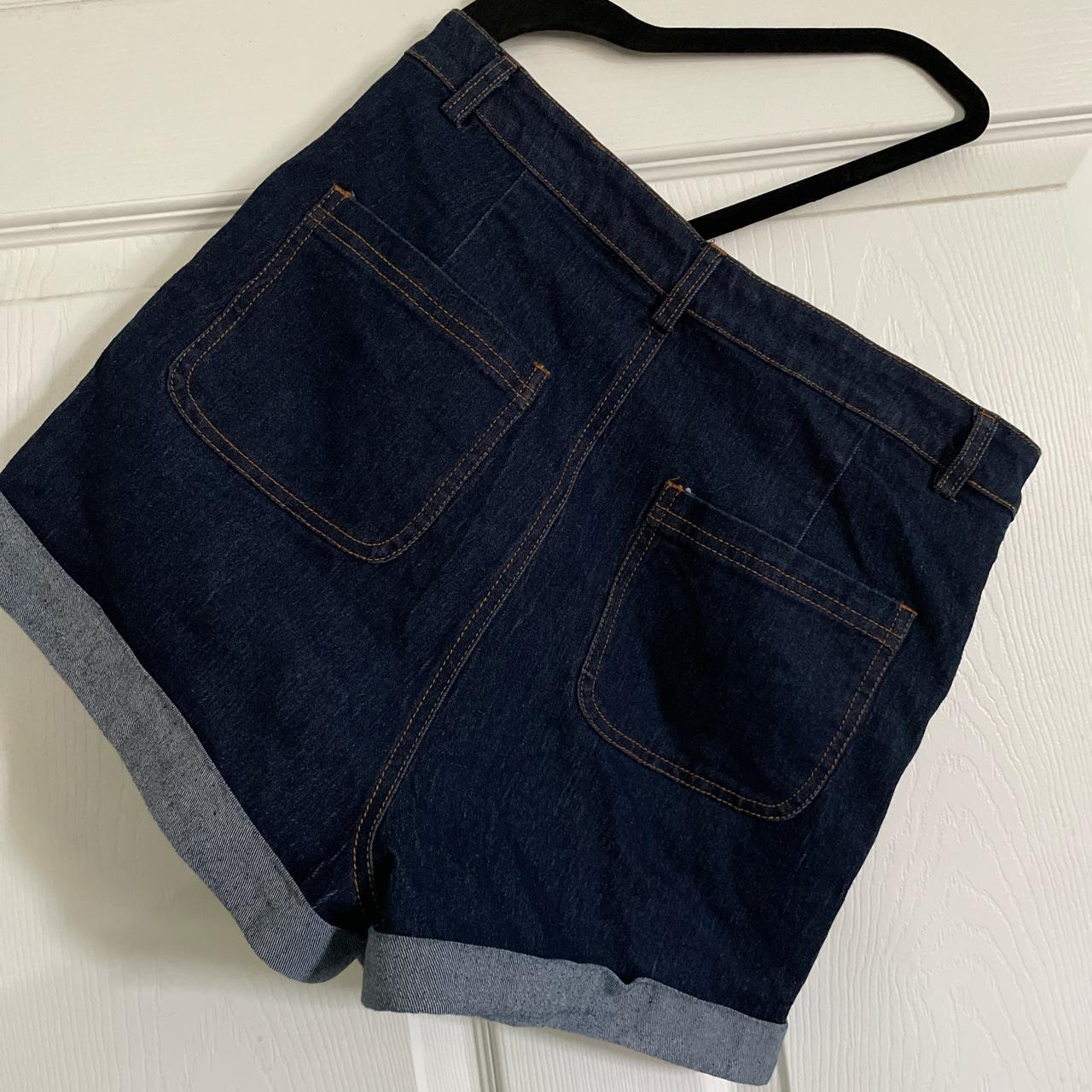 ModCloth Women's Shorts | Depop