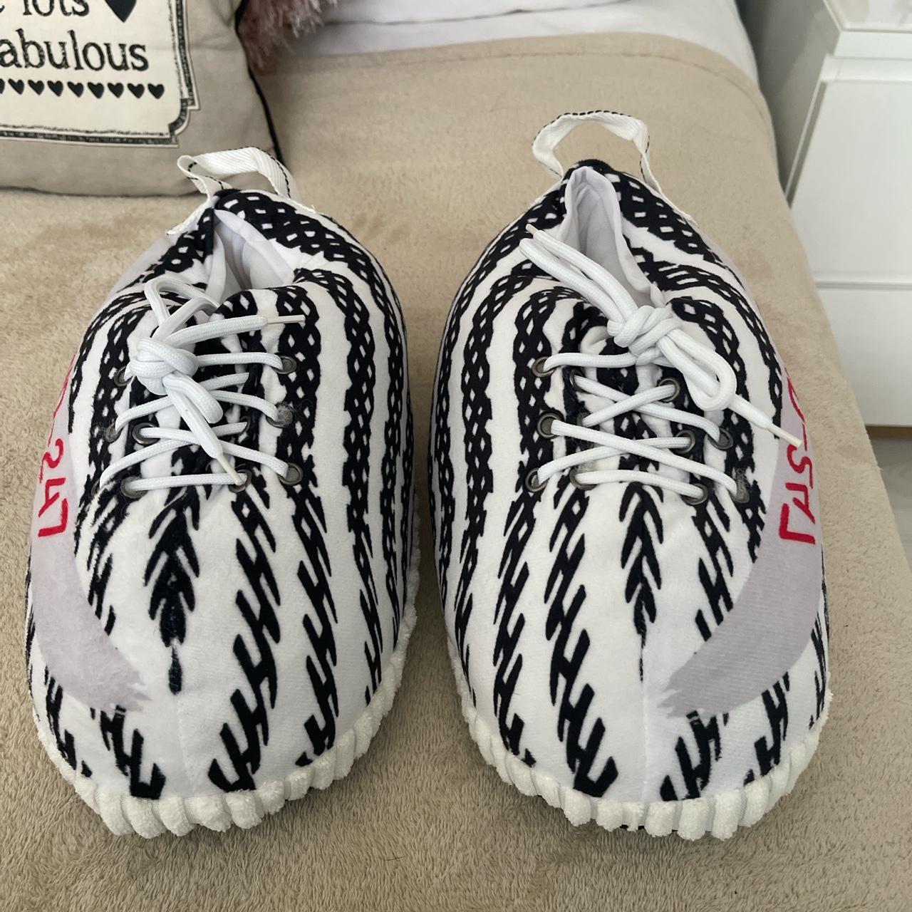Yeezy style giant slippers Never worn One size - Depop