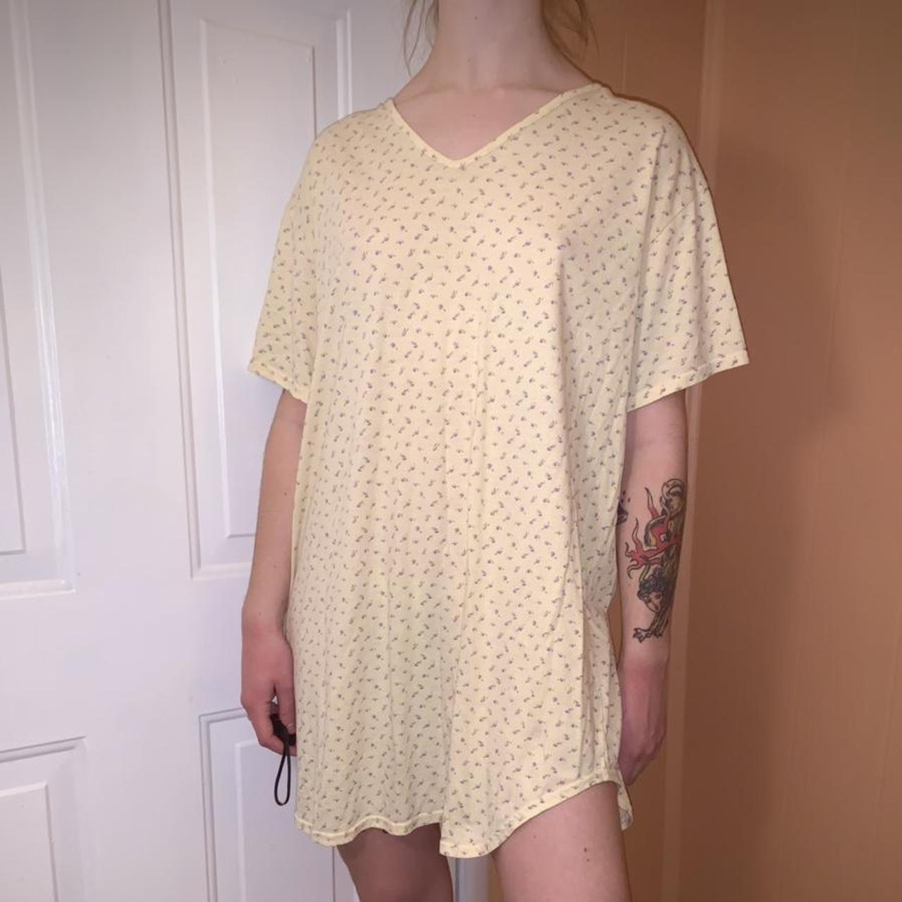 baby yellow night gown with tiny pink flower details... - Depop