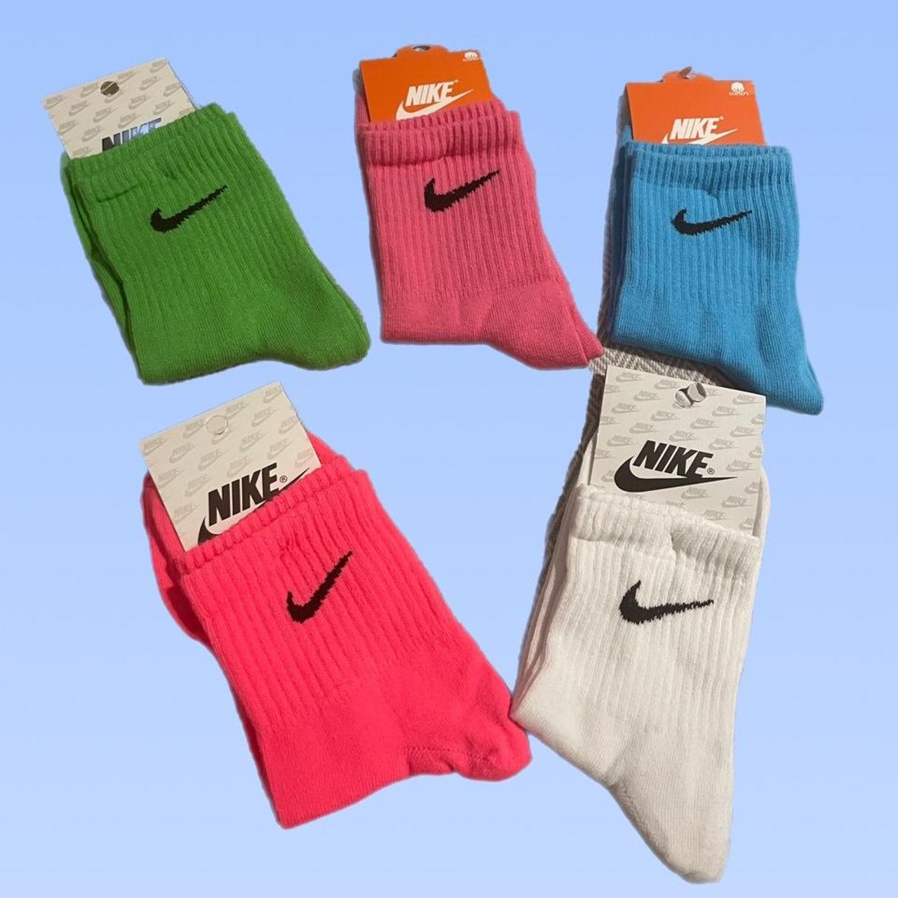 Nike Women's Multi Socks | Depop
