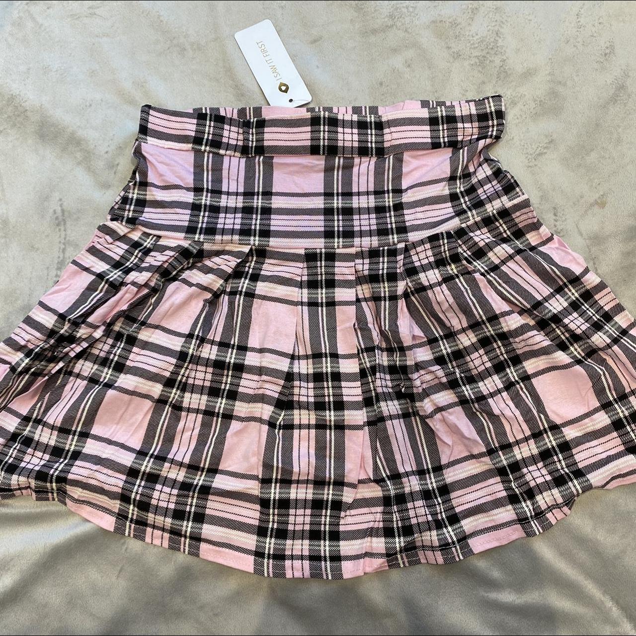 I saw it first skirt/pub golf skirt, size 12-14.... - Depop