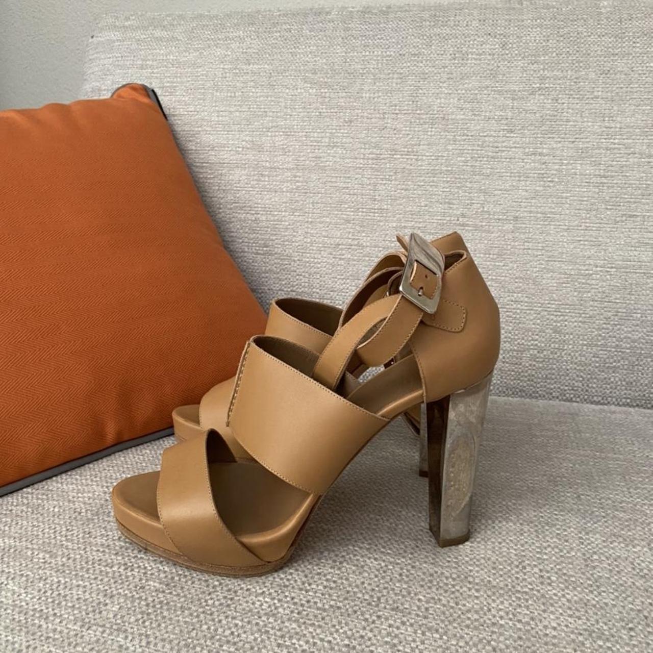 Hermes heels in gorgeous tan leather Very... - Depop