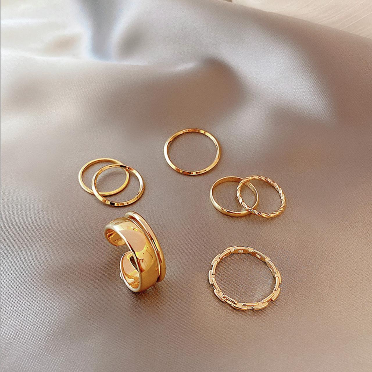 Modern Minimal Stylish Set 7 of Gold Ring ️Beautiful... - Depop