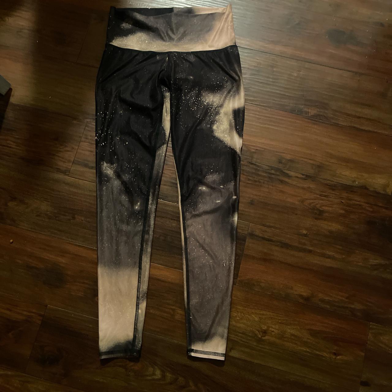 Teeki leggings pants 👖 size m 14” wide 36” long - Depop Teeki leggings pants 👖 size m 14” wide 36” long - Depop