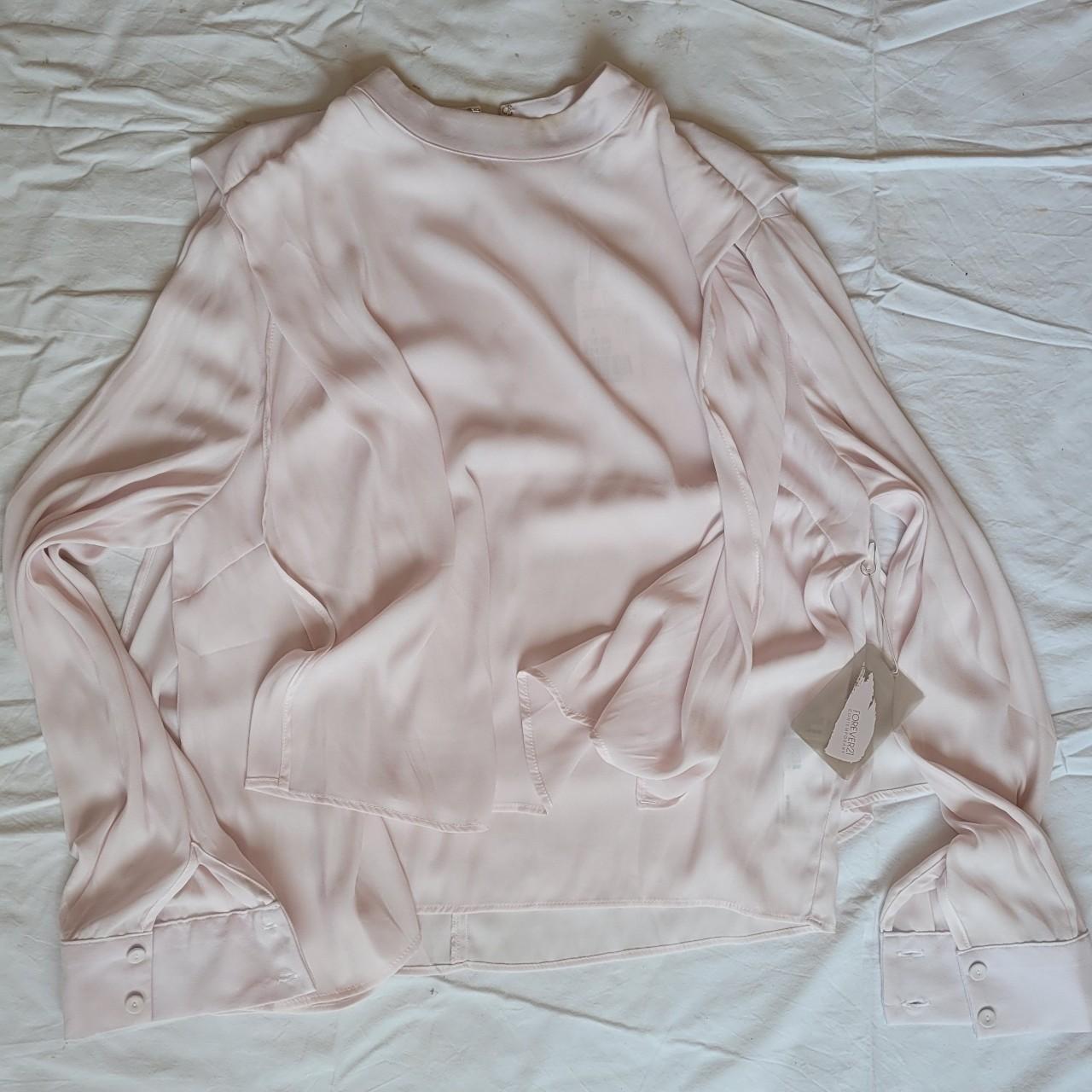 🌸 Very cute Soft pink top by Forever 21. Never... - Depop