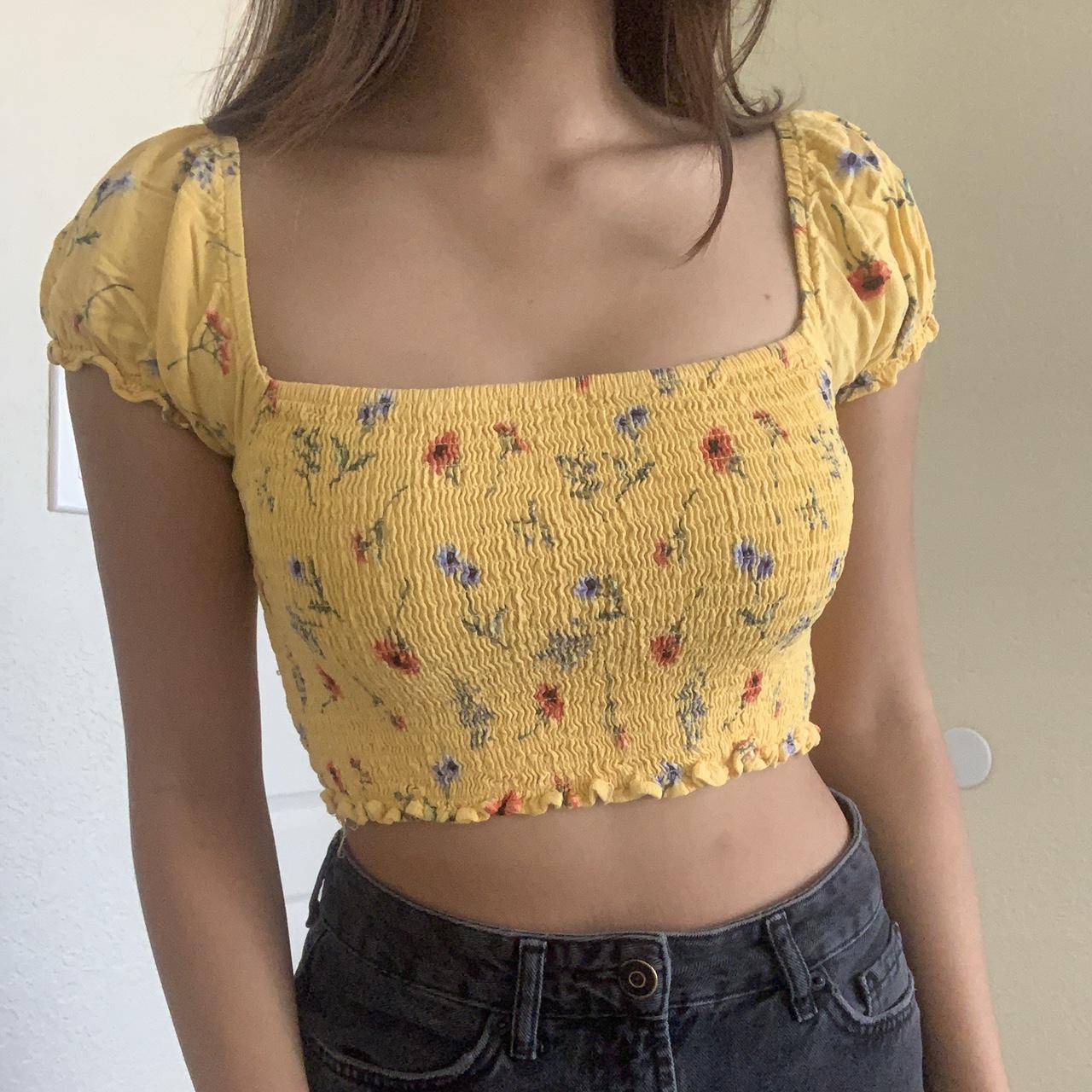 Forever 21 Women's Yellow Crop-top | Depop