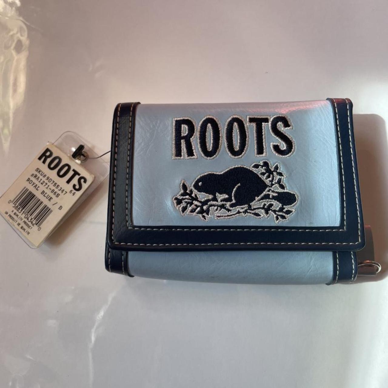 Roots Women's Wallet-purses | Depop