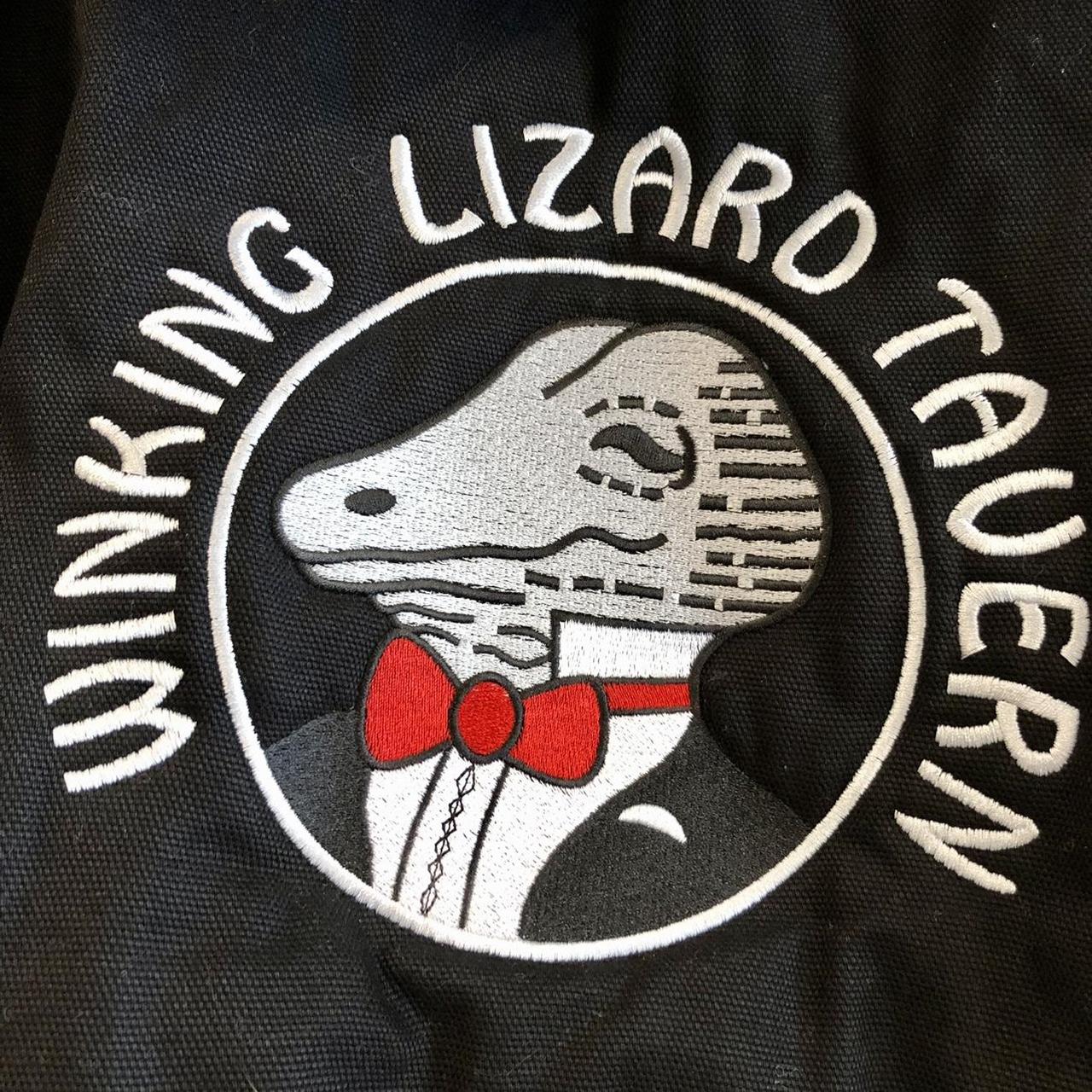 2003 Winking Lizard World Tour of Beers Full Zip... | Depop