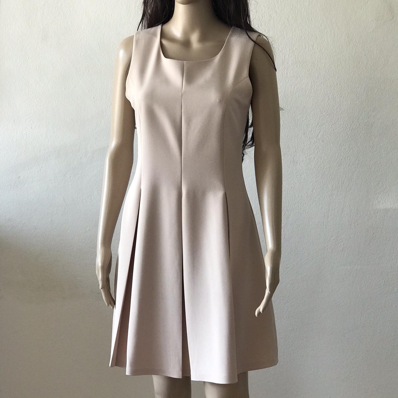 🌷Abito color rosa cipria, romantico e bon ton 🌷... - Depop