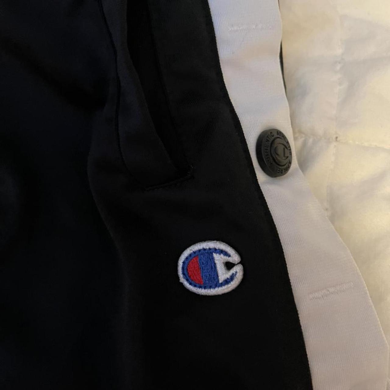 Champion button gym shorts #champion #sportswear - Depop