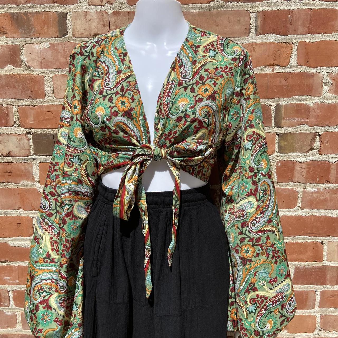 Gorgeous 70s inspired top with new style of... - Depop