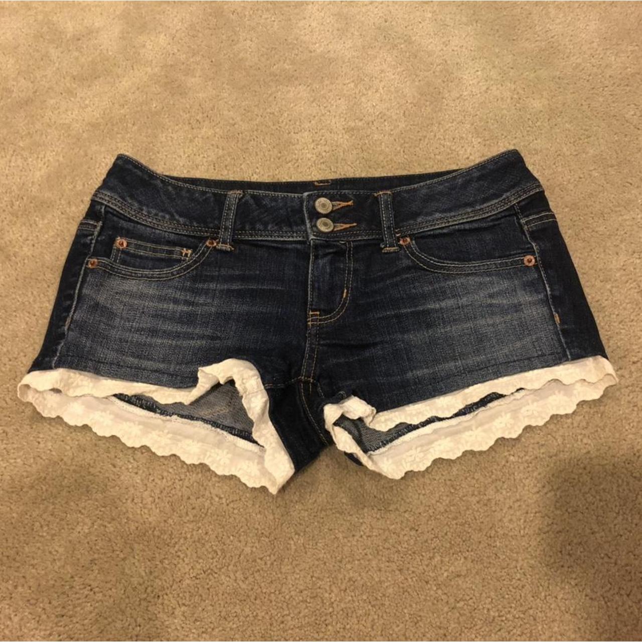 🌼 Floral lace trim shorts by American Eagle... - Depop