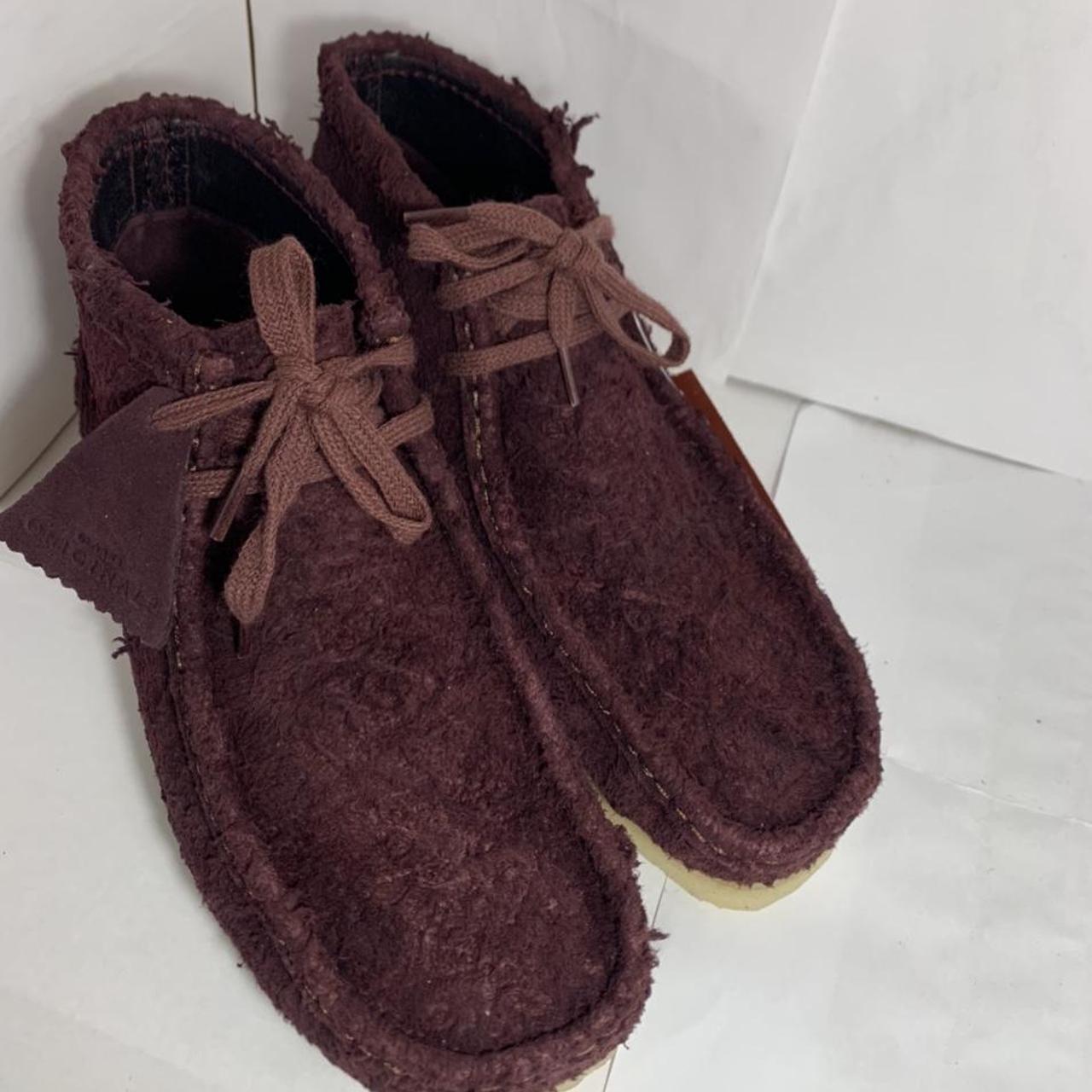 CLARKS ORIGINALS WALLABEE BOOT BURGUNDY... - Depop