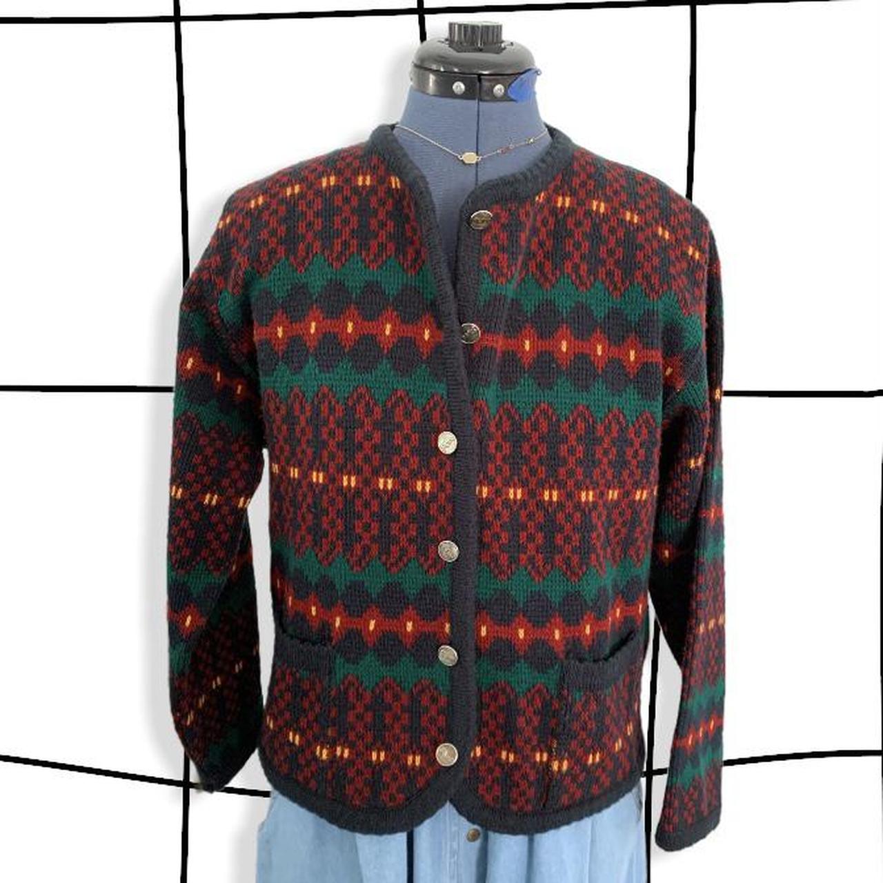 American Vintage Women's Burgundy and Navy Cardigan | Depop