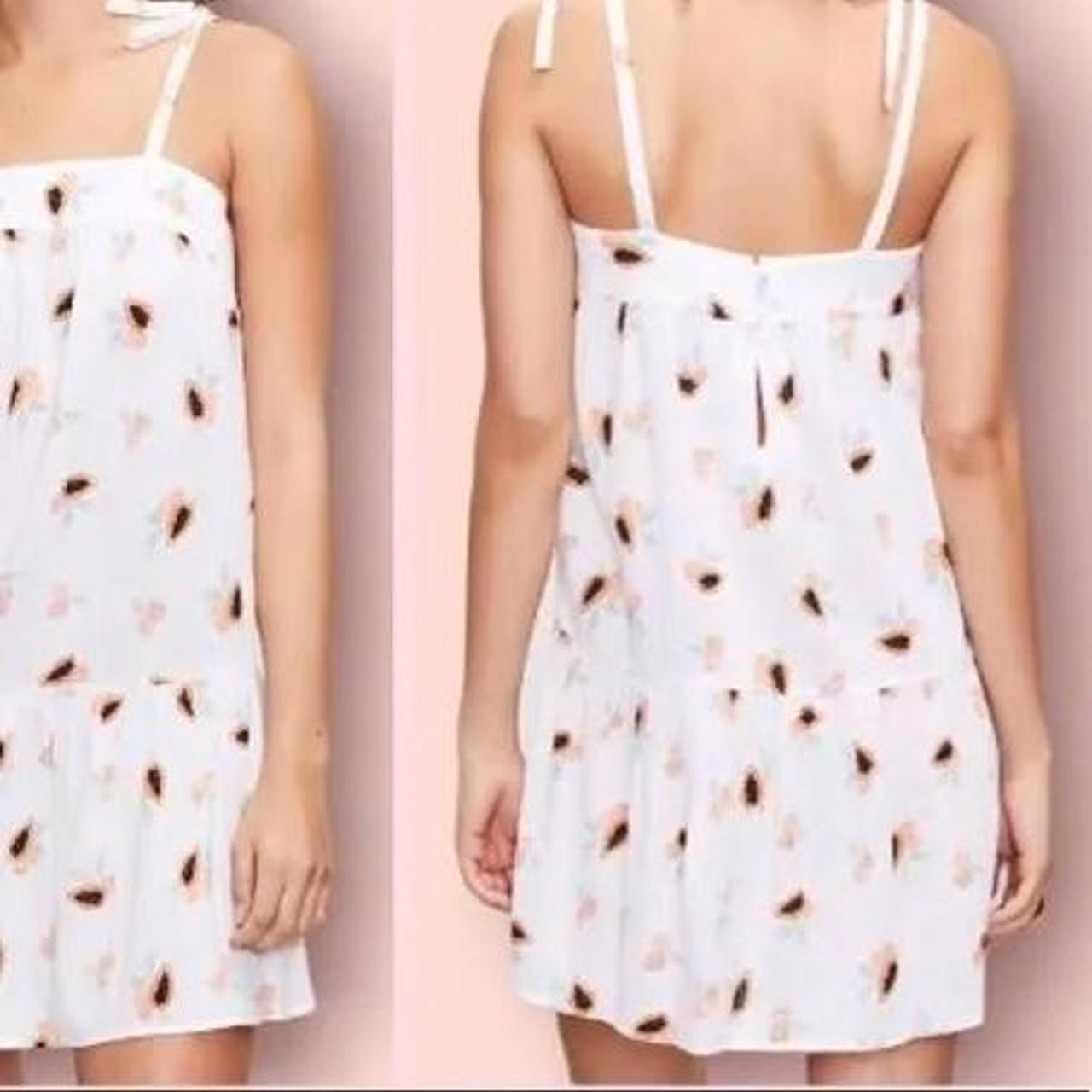 Lightweight LOFT beach dress - perfect for everyday... - Depop