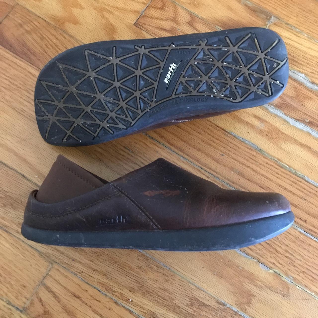 Retro 90's futuristic square toe clogs in brown... - Depop