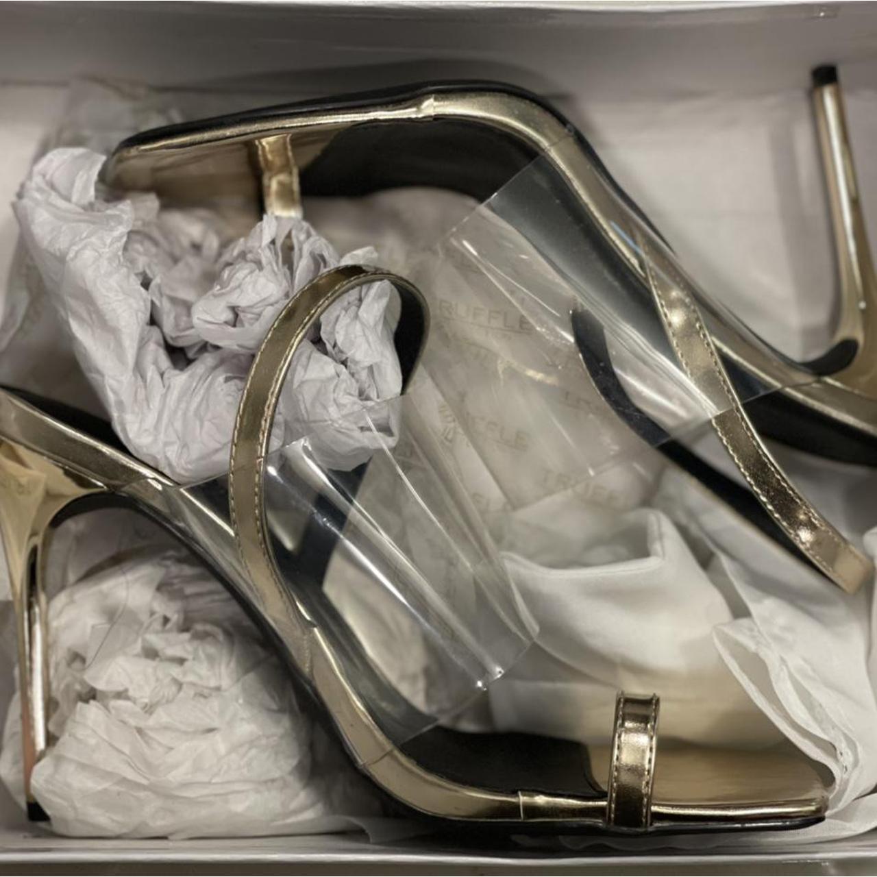 Gold Sandals Pre worn Size 38 - Depop