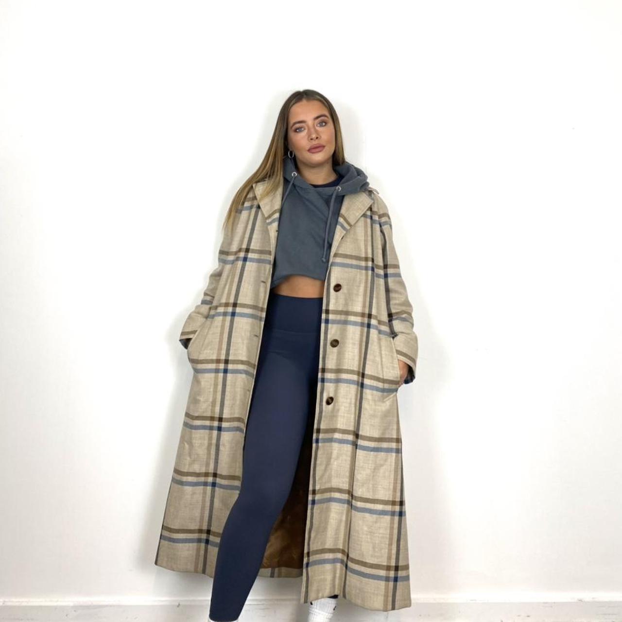 AMAZING 🤩 🧥 Oversized longline check trench coat... - Depop