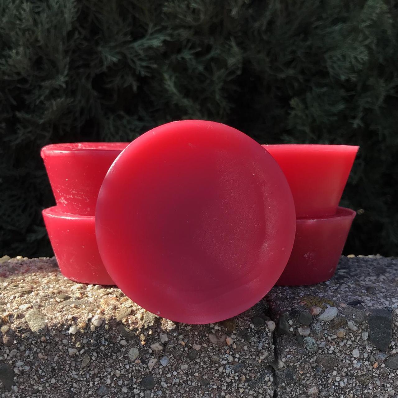 skate wax you will receive 2 pieces for a total of... - Depop