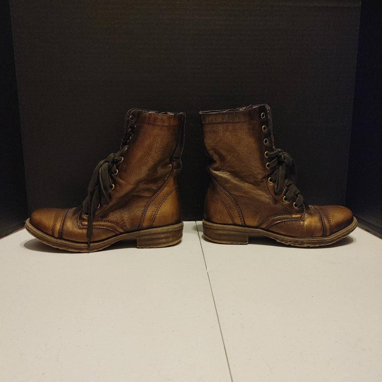 Very Volatile Women's Brown Boots | Depop
