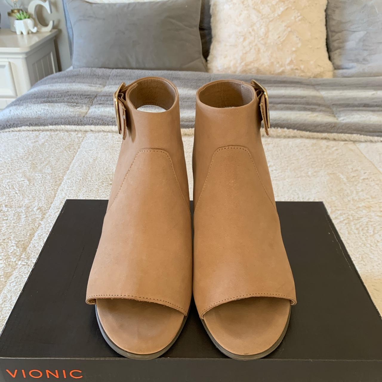 Vionic light tan 3 1/2” wedges with gold buckle. ... - Depop