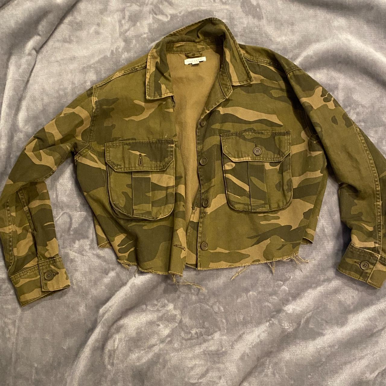 Camo cropped cutoff lightweight canvas jacket from... - Depop