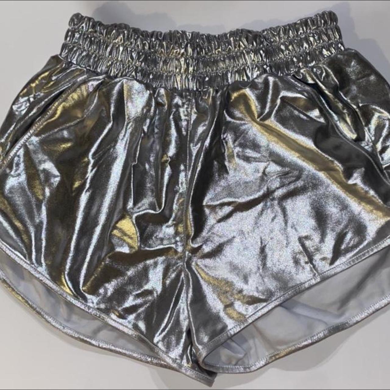 retro silver shorts size L - Depop