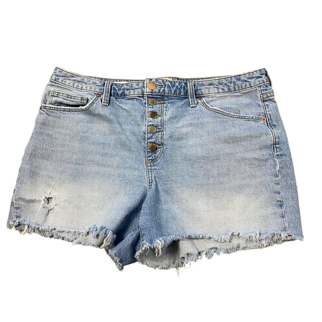 Universal Thread Women's Blue Shorts | Depop