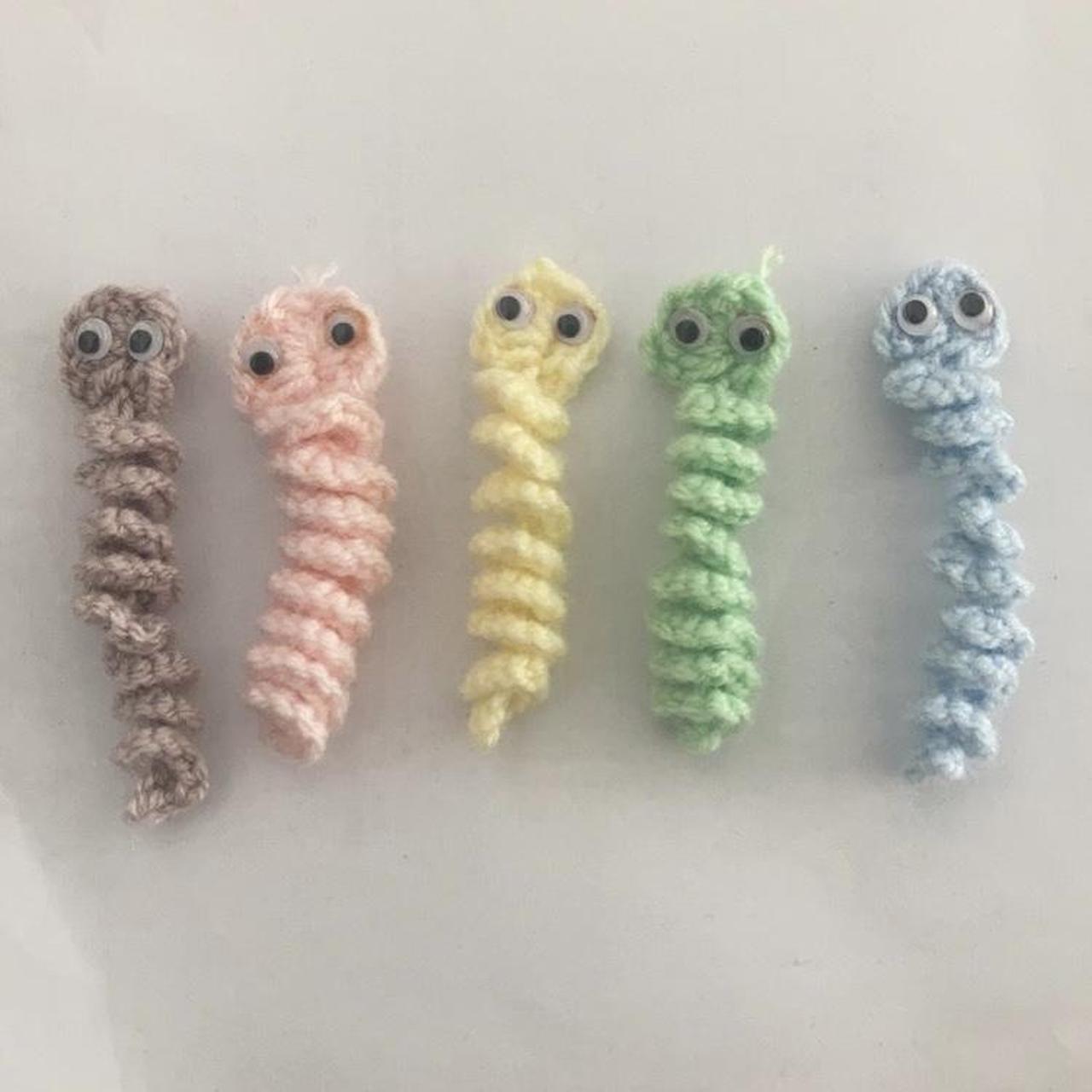 ˚୨୧₊ crochet worms 𓆙 also known as worry worms... - Depop