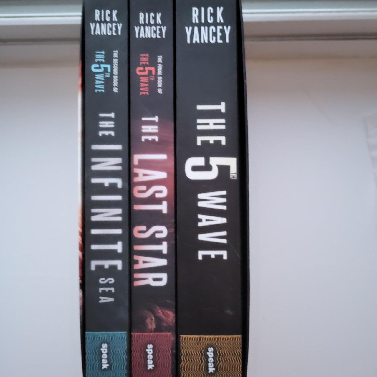 The 5th Wave Collection by Rick Yancey... - Depop