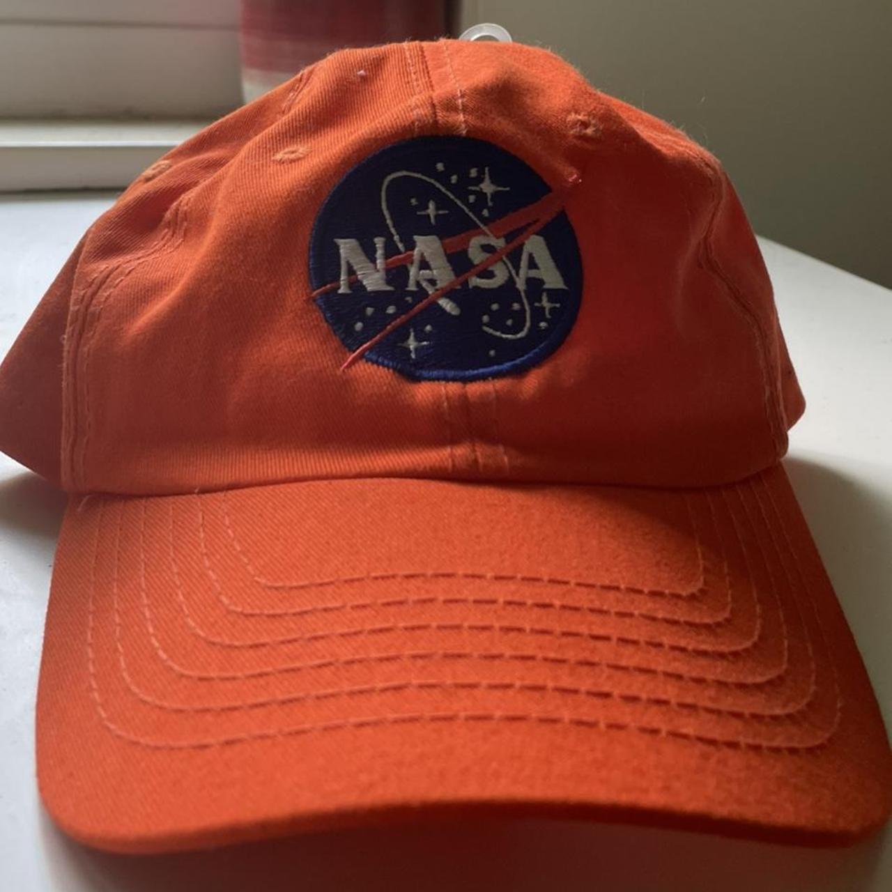 NASA Women's Orange Hat | Depop