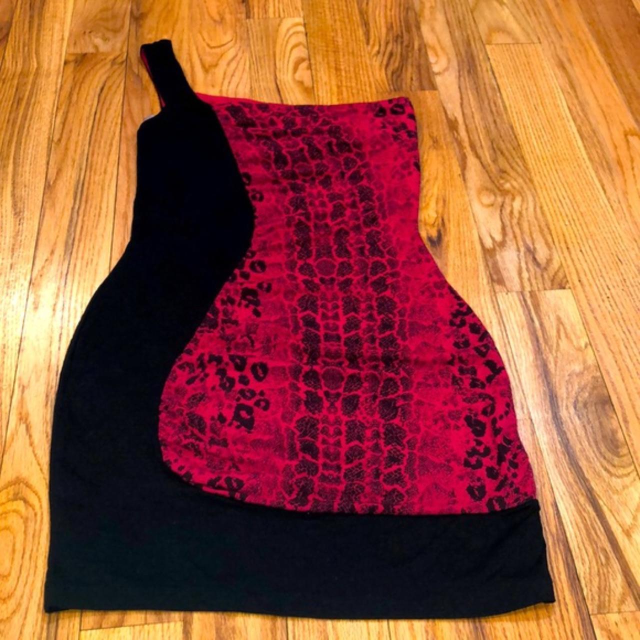 NEW ROCAWEAR Colorblock Snake one COLD shoulder RED... - Depop