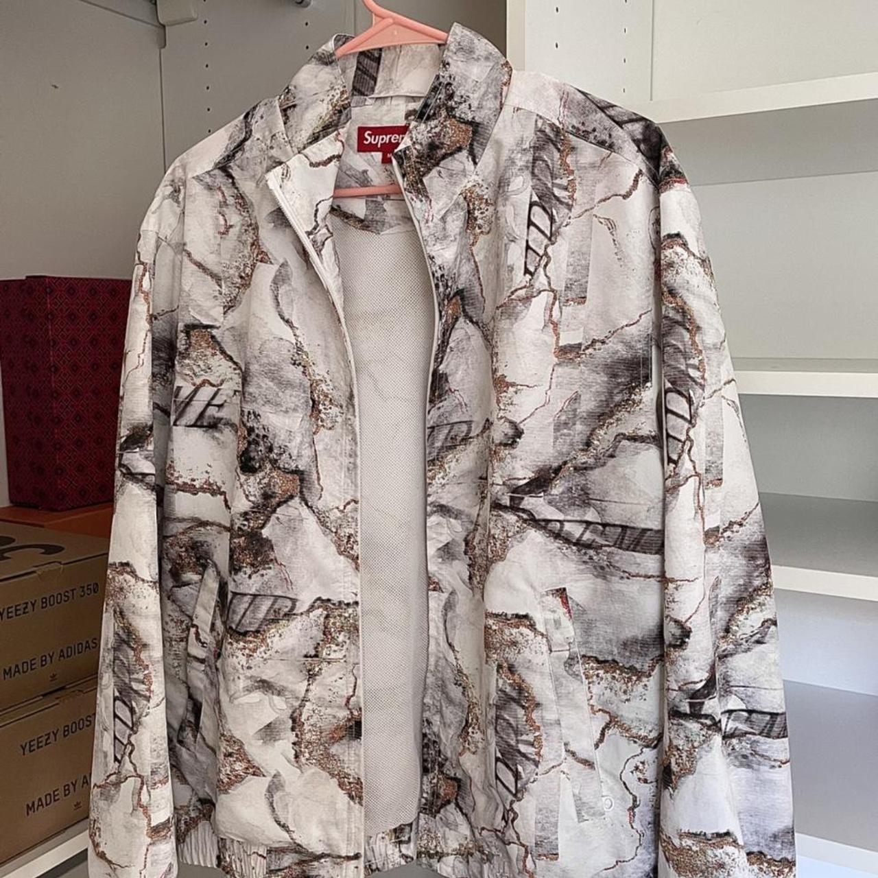 Supreme Men's White and Grey Jacket | Depop