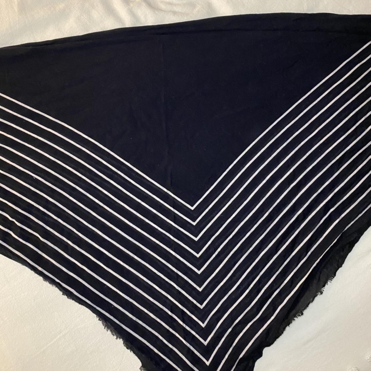 Club Monaco Women's White and Black Scarf-wraps | Depop