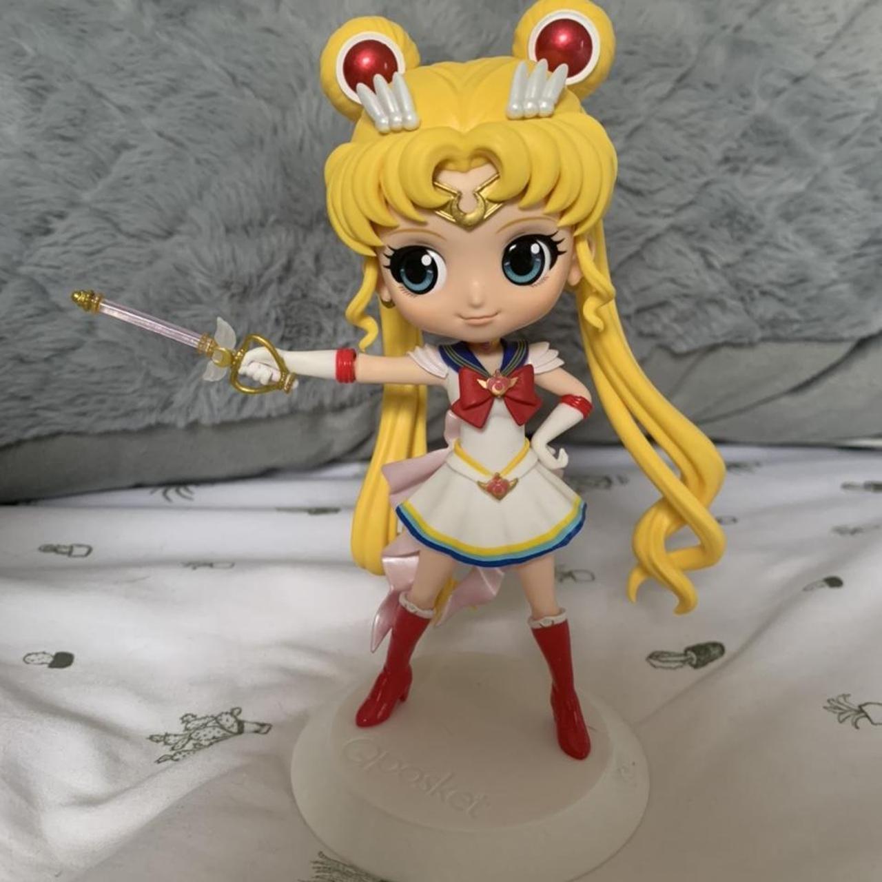 Sailor moon g posket figure. Has a red scuff mark (... - Depop
