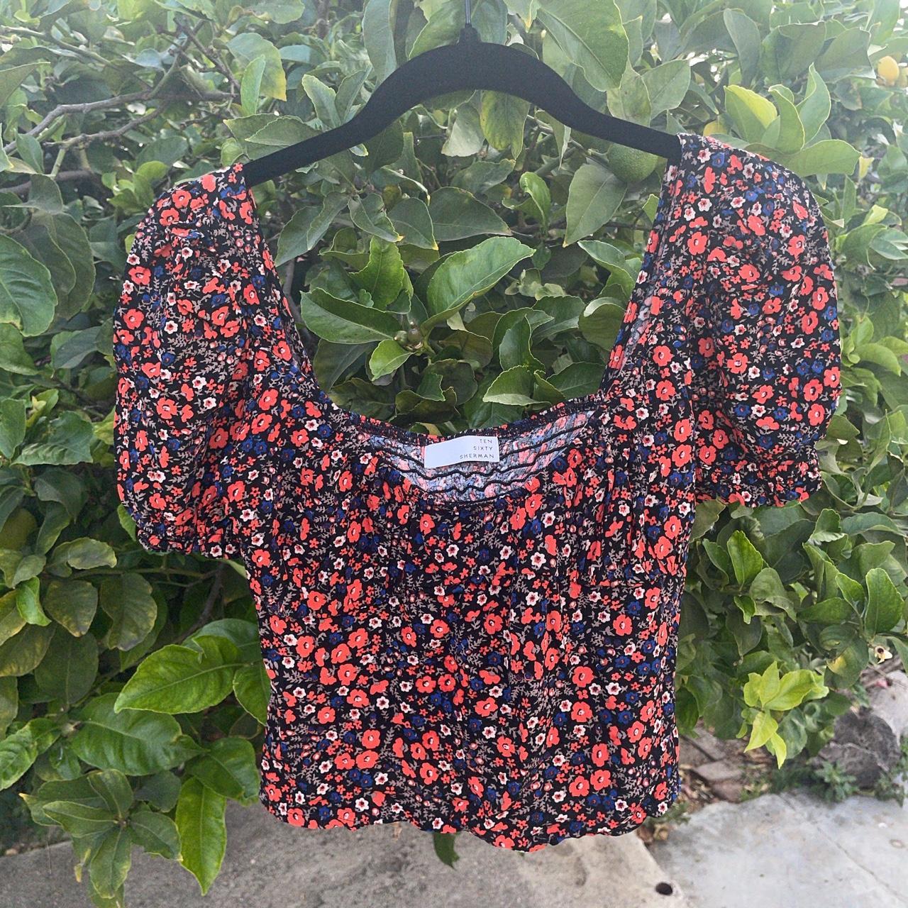 Absolutely Beautiful Floral Crop Top 🌸🥰 Brand Ten Depop