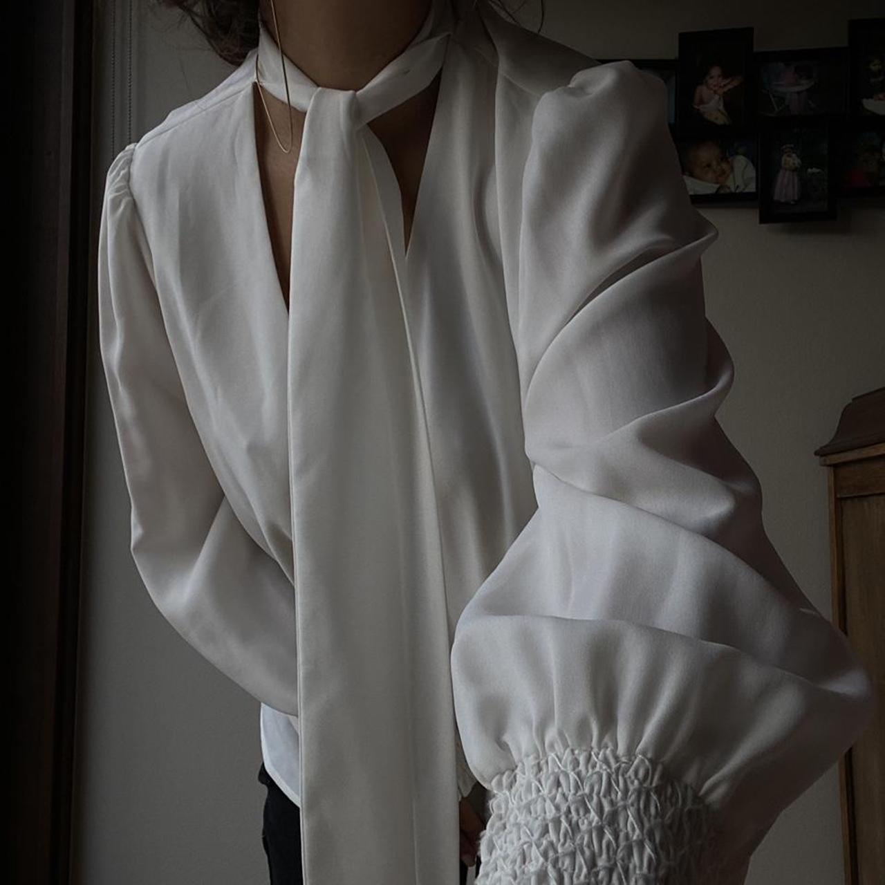 SHEIKE blouse size 16 mid weight cuff... - Depop