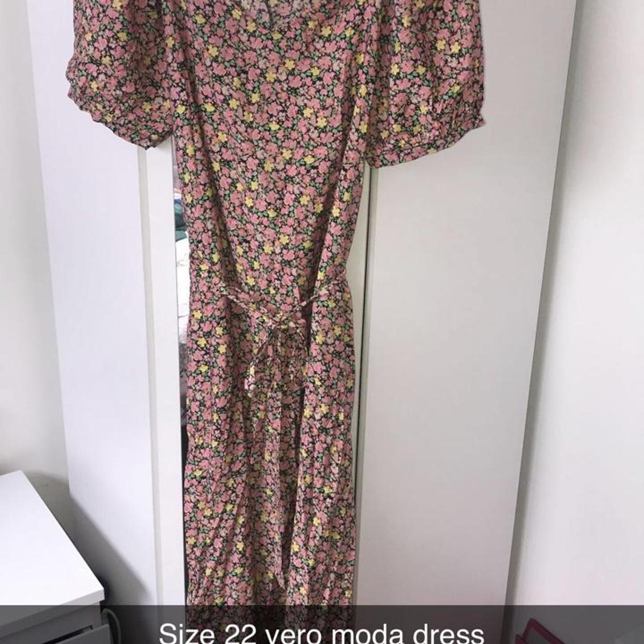 Size 22 Vera moda dress excellent condition. Free... - Depop