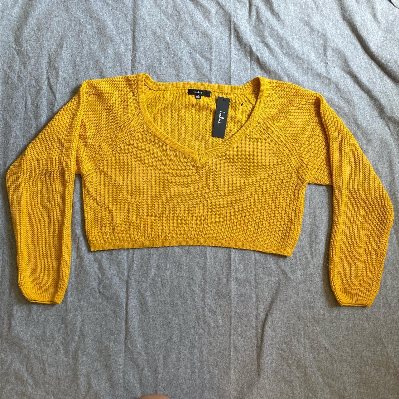 Crop lulus sweater - Depop