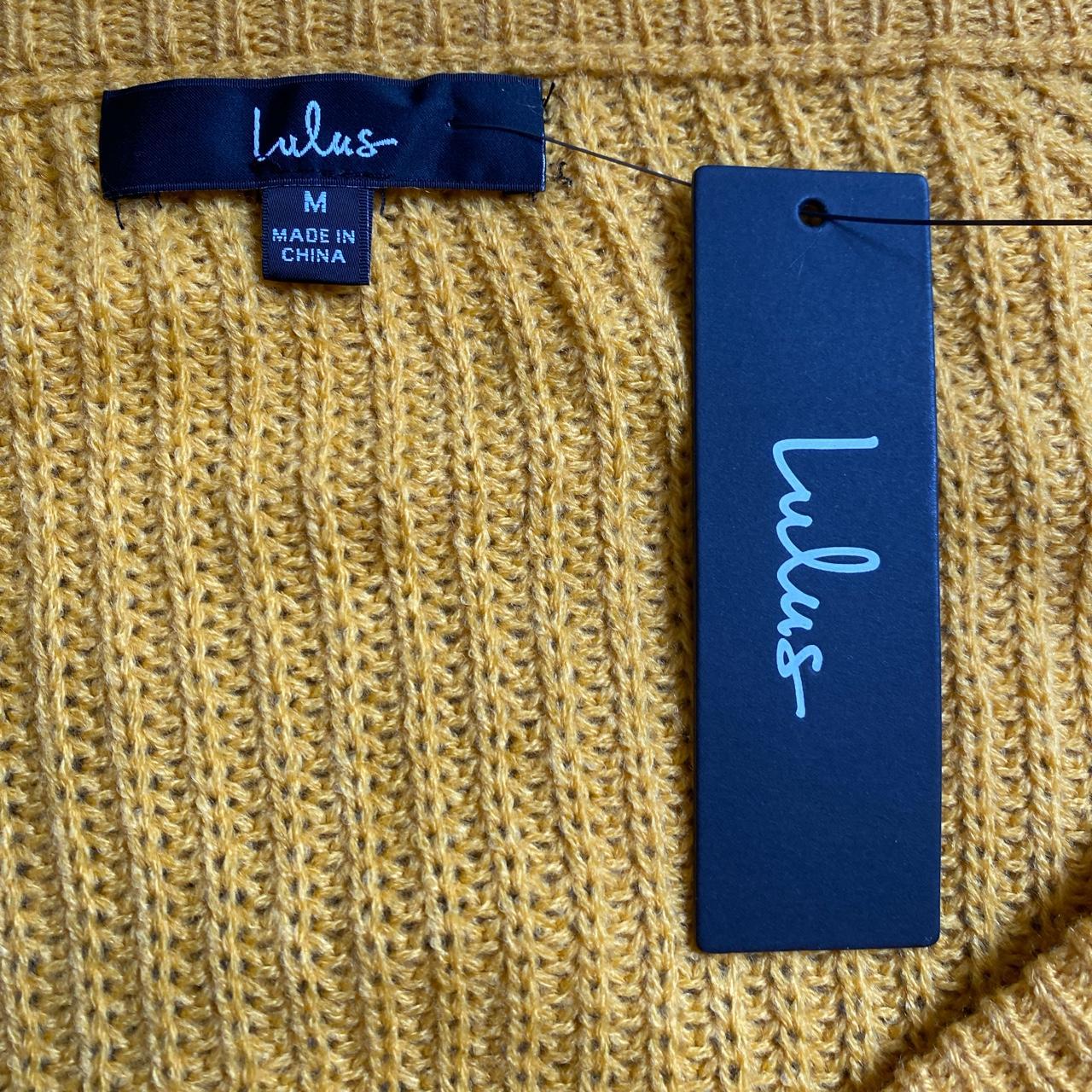 Crop lulus sweater - Depop