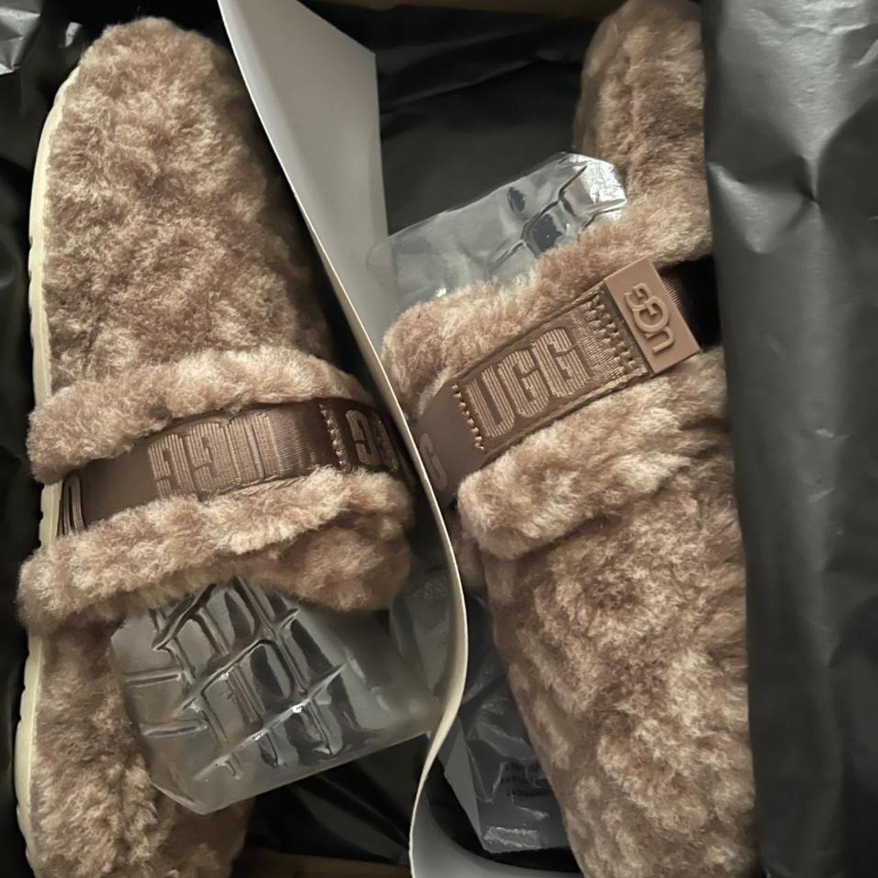 UGG FLUFF IT POP SLIPPER - WOMENS UK 9 RRP £110... - Depop