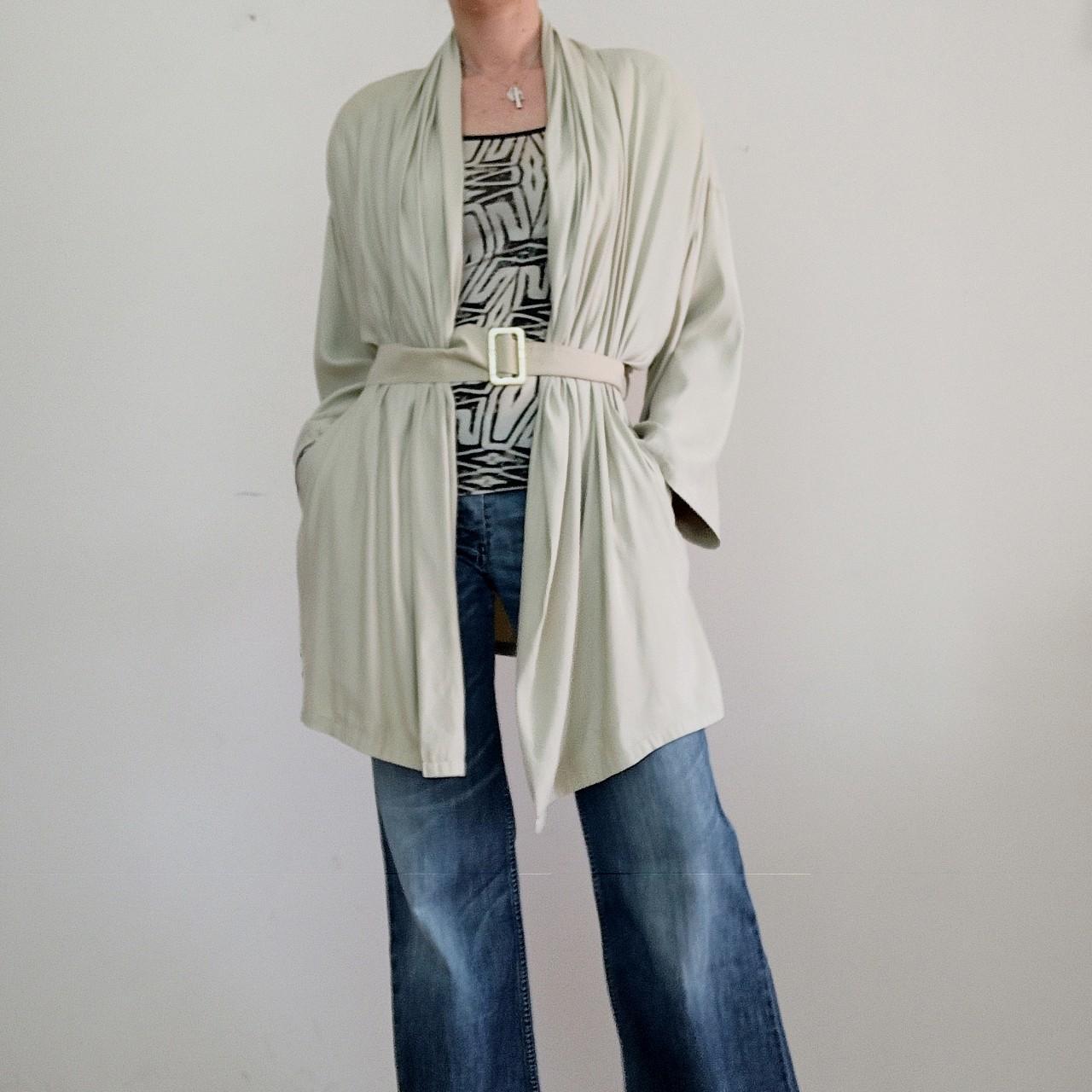 Spolverino beige ecrú di IBlues, linea nata negli... - Depop