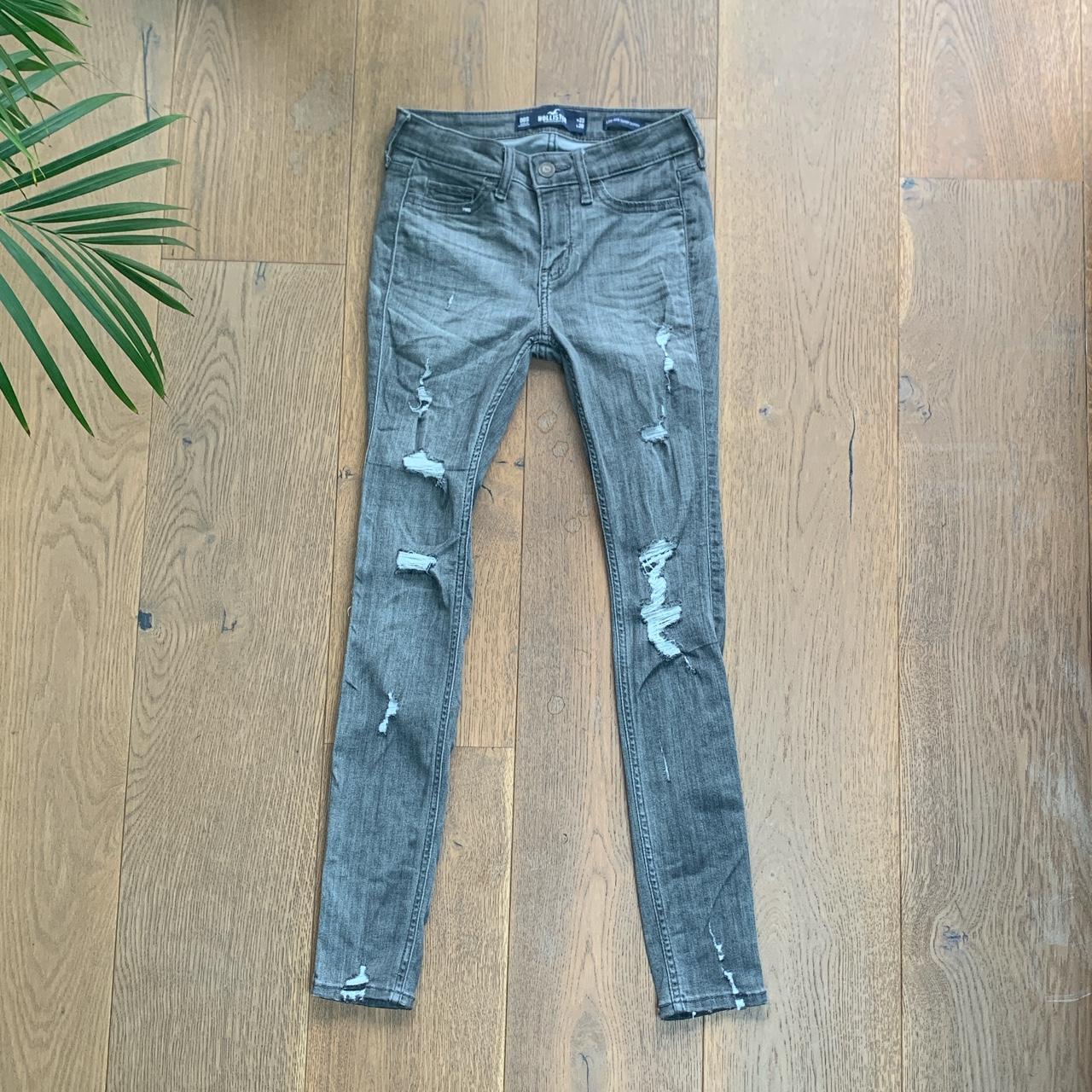 HOLLISTER low rise super skinny jeans size 00, waist... - Depop