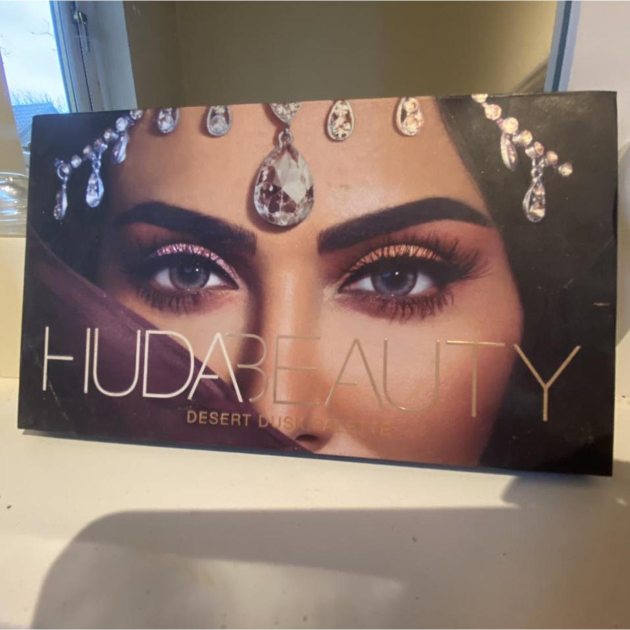 HUDA BEAUTY DESERT DUSK PALLET 1 shade used in the... - Depop