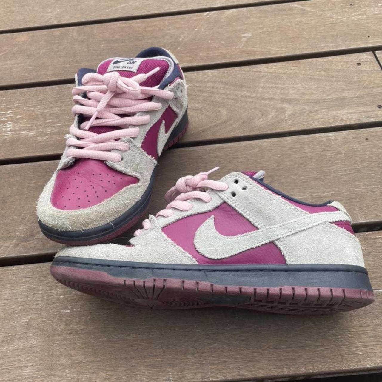 LAST DAY (MAR 19) Dunk low sb true berry... - Depop