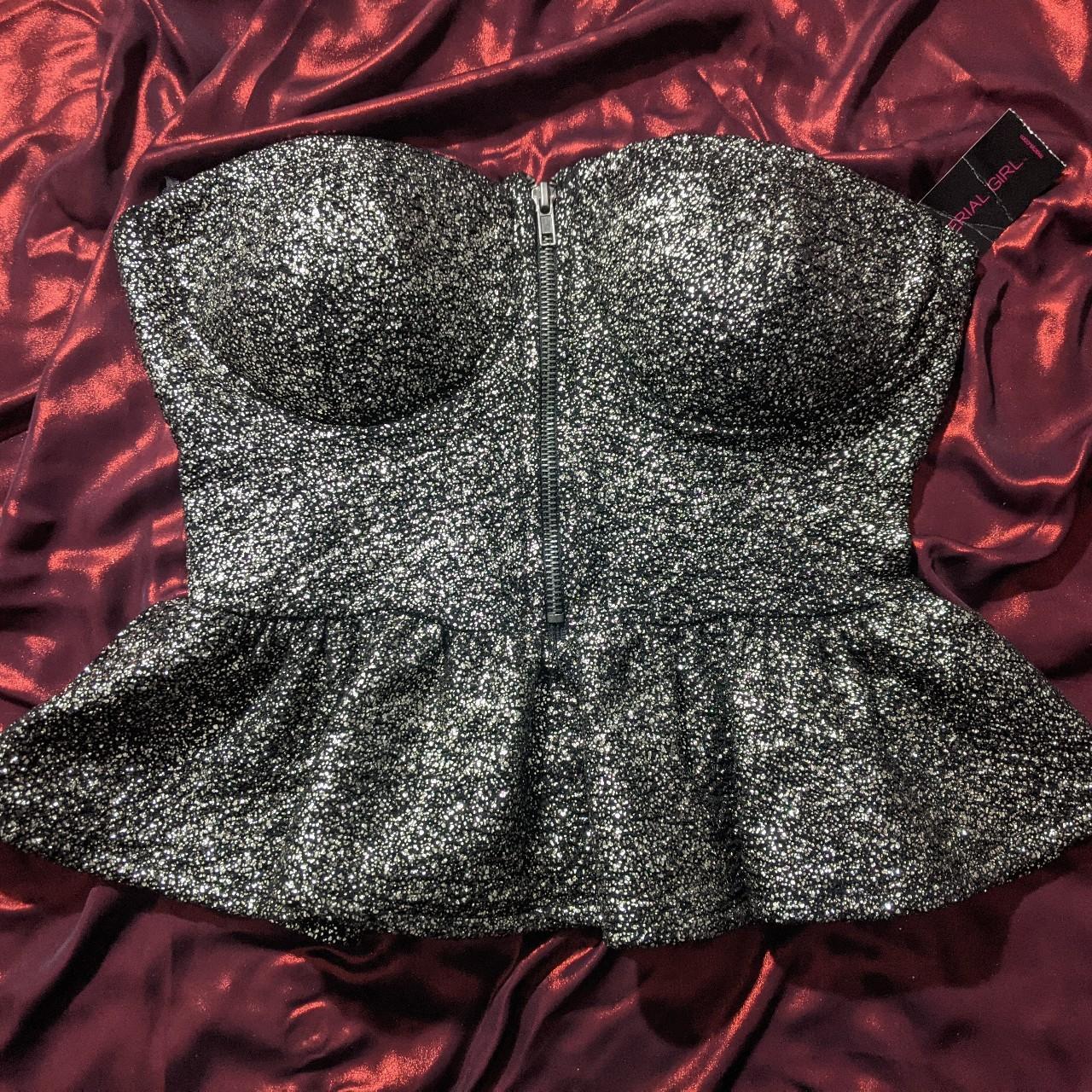 🕸️Silver Speckled Strapless Top🕸️ 🔥RARE🔥 🖤Brand NEW... | Depop