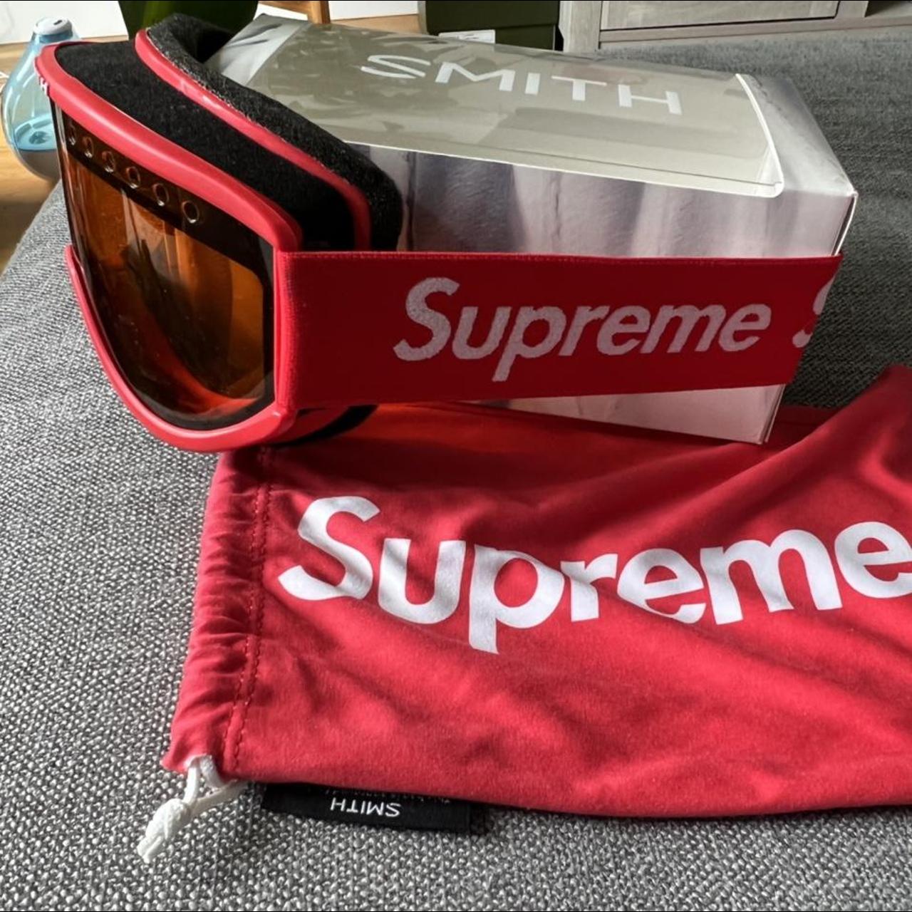 Supreme x Smith Cariboo Snow Goggles With Fog-X... - Depop