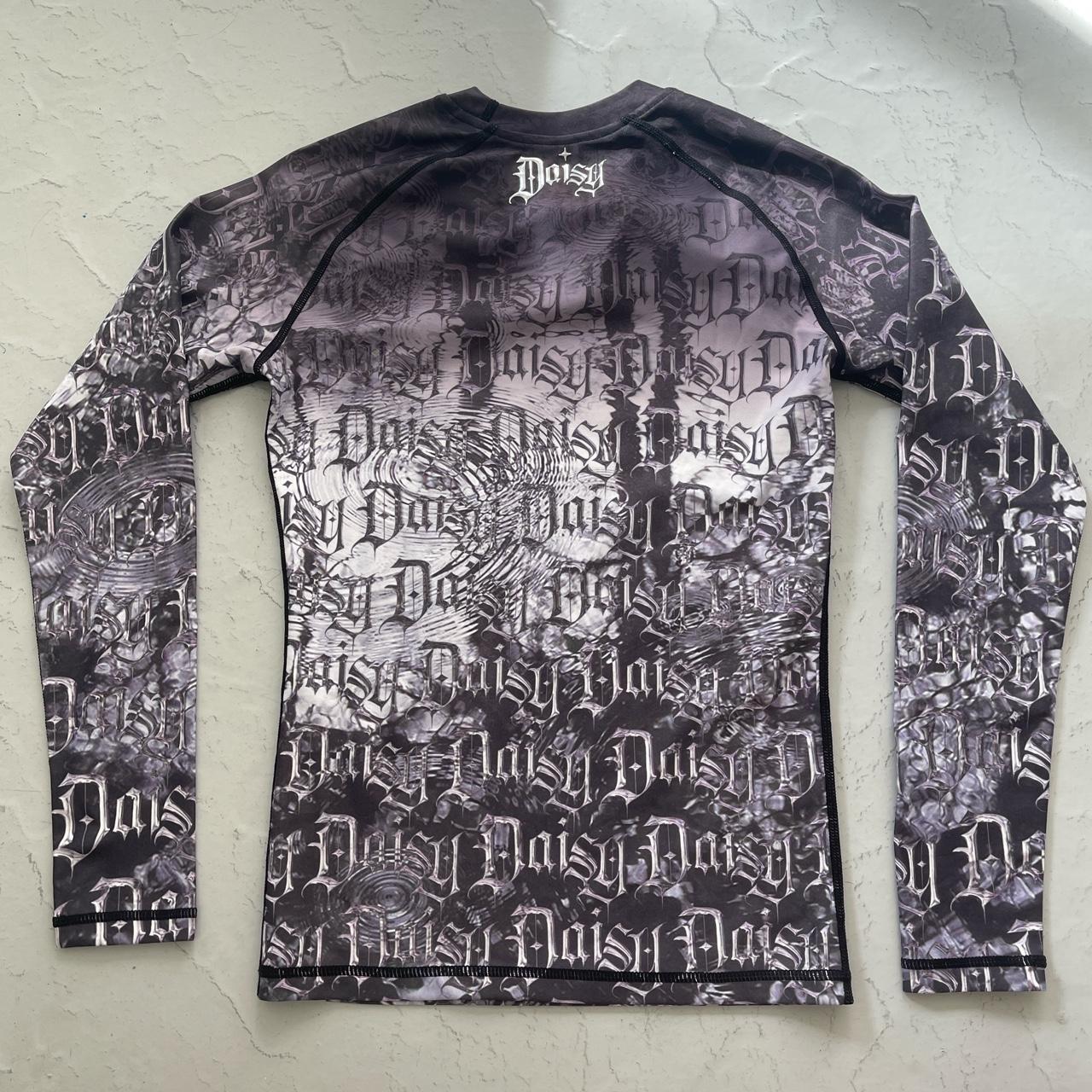 daisy.ltd graphic long sleeve never worn size xs - Depop