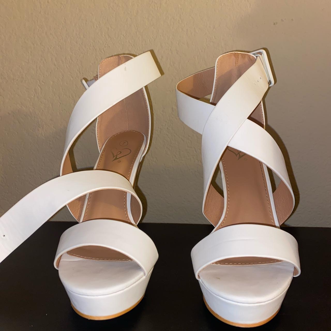 White heals worn once size 7 - Depop
