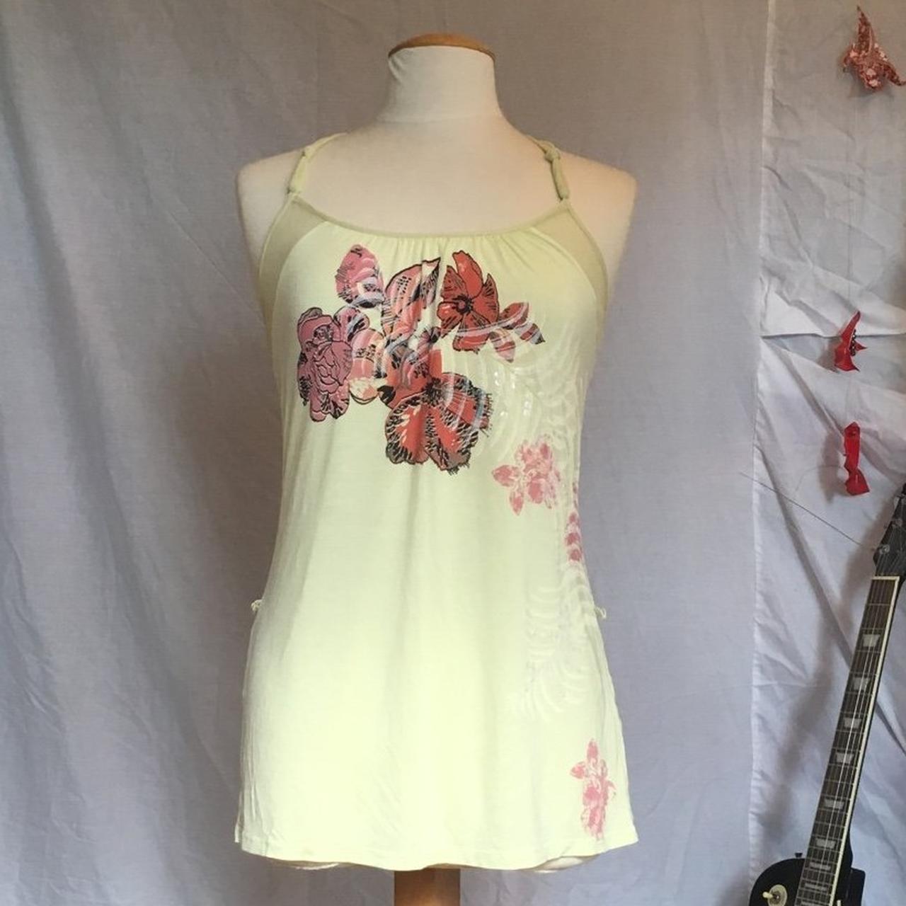 Cute Oasis summer top. Worn once or twice, in good... - Depop